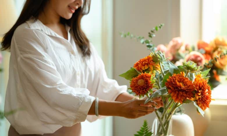 Les bouquets de fleurs à disposer au salon selon la déco désirée
