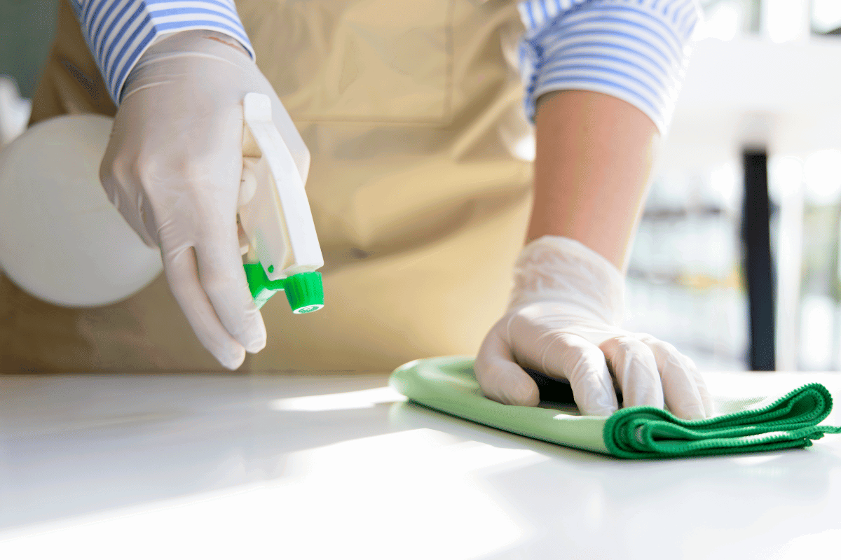 10 Matériaux et surfaces à éviter de nettoyer avec du vinaigre blanc au ...